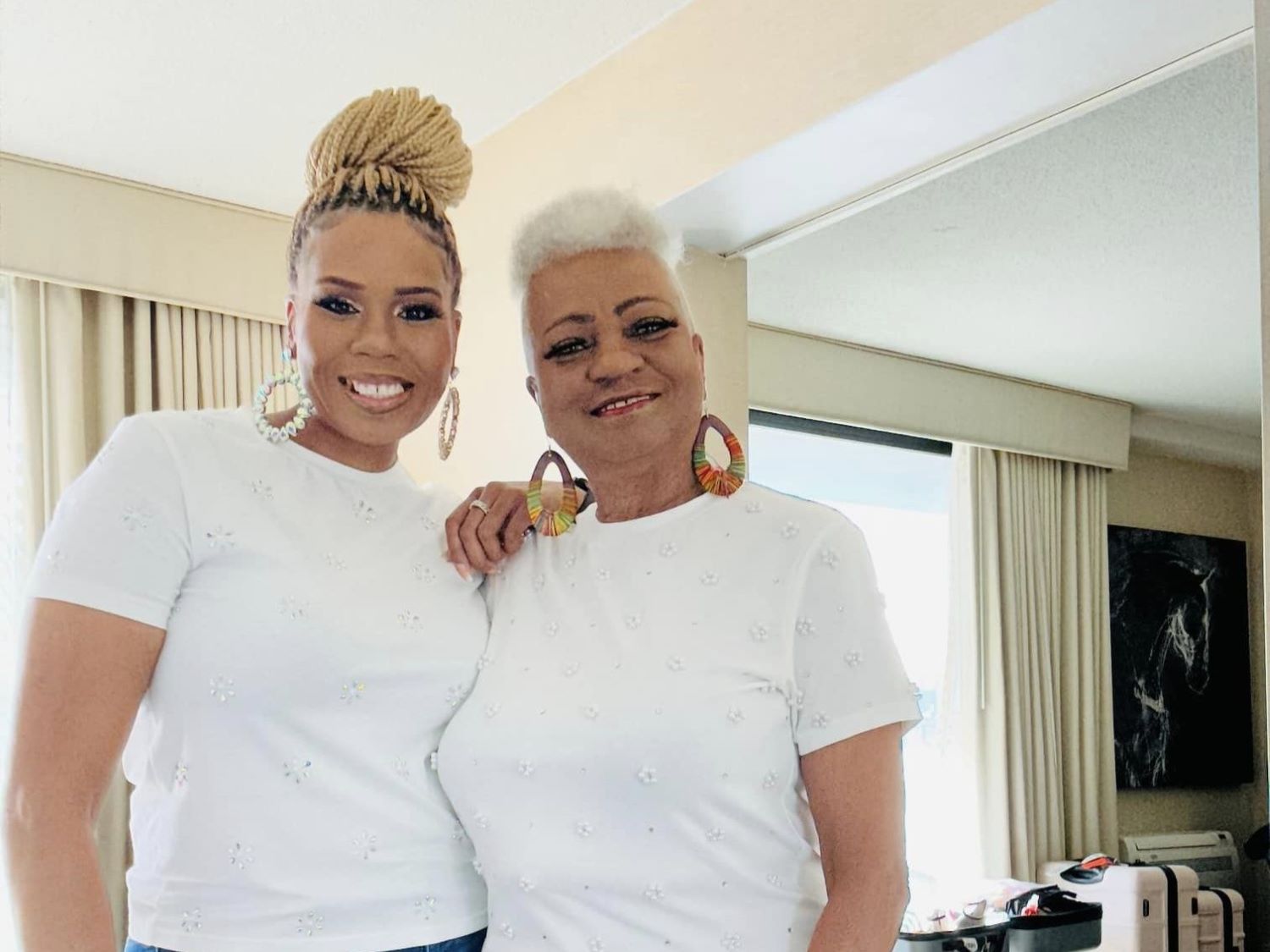 Enjoli Monique: Government Contracting's Unconventional Route